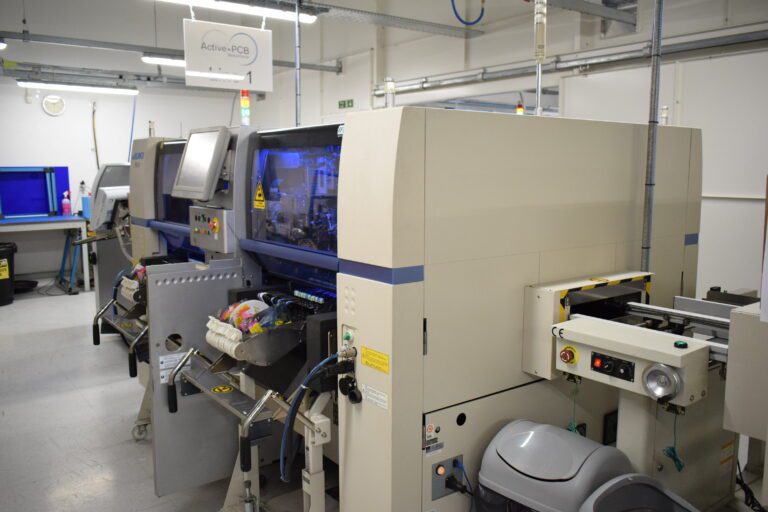 What Is An SMT Machine And How Does It Work? - Active-PCB Solutions