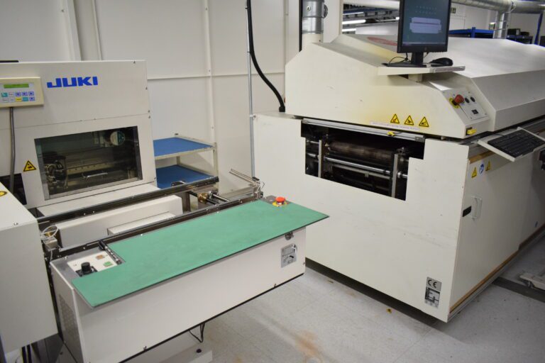 What Is An SMT Machine And How Does It Work? - Active-PCB Solutions